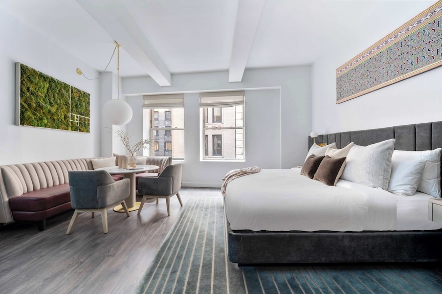 17john: Premier King Studio Apartment - New York City