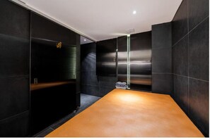 Quarto Clássico | Casa de banho | Um secador de cabelo, toalhas fornecidas, sabão, champô 