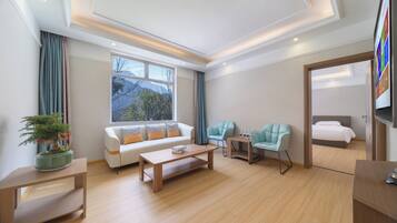 Suite de Luxo, vista para a colina | Cortinas/cortinados opacos, Wi-fi grátis