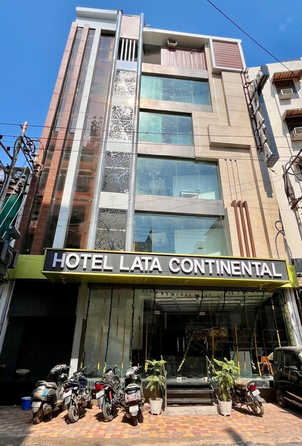 Hotel Lata Continental - Kanpur