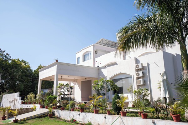 Surya Kothi Resort - Udaipur