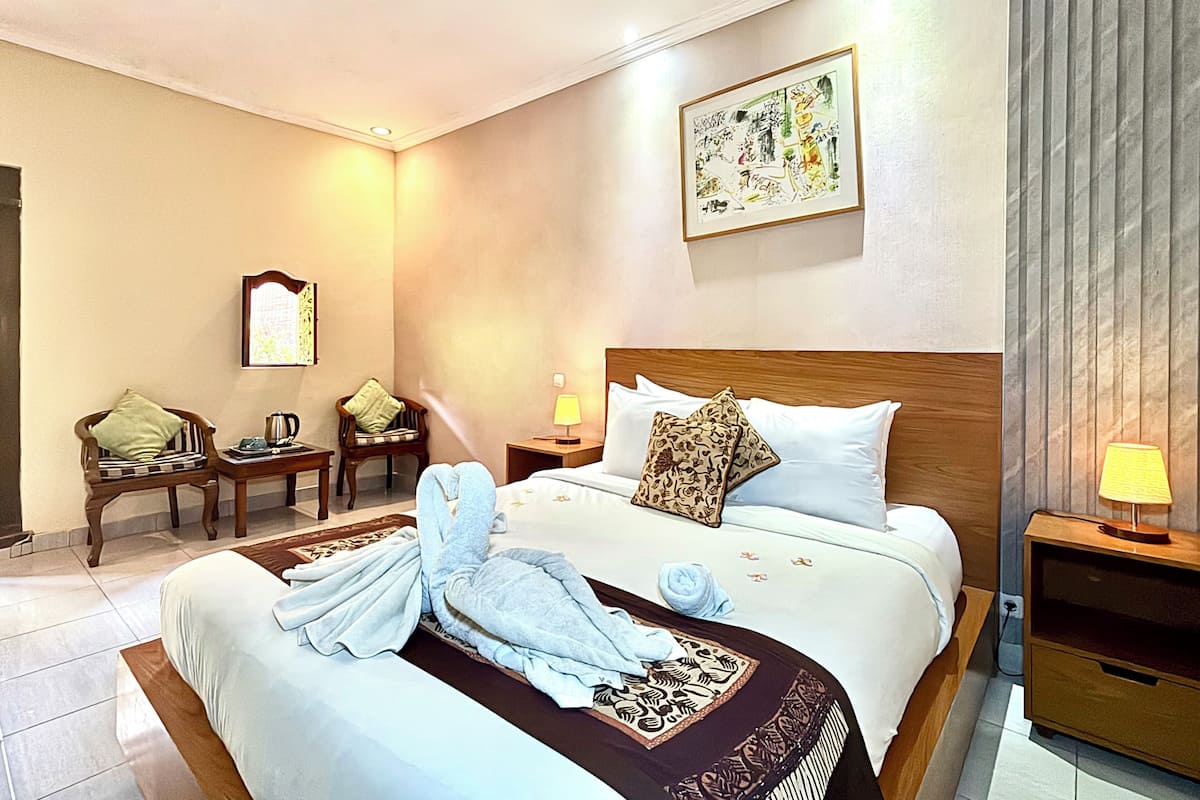 Escrivaninha, espaço de trabalho para notebook, Wi-Fi de cortesia