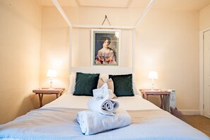 Casa | 2 quartos, internet de alta velocidade 