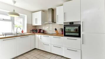 Casa | 4 quartos, internet de alta velocidade