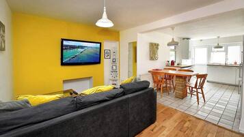 Casa | 4 quartos, internet de alta velocidade