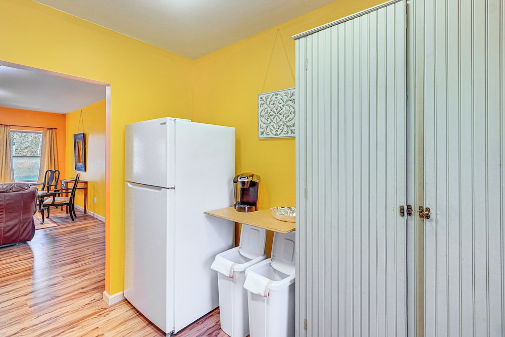 Near Historic Sites: Colorful Hyde Park Apartment! - Highland, NY