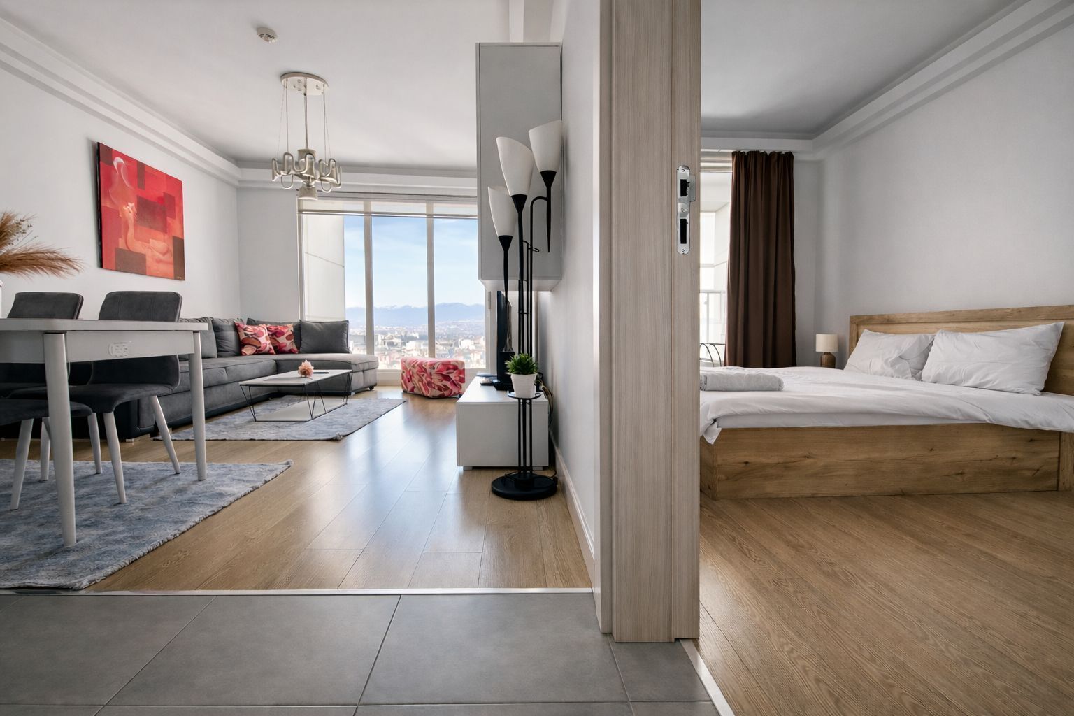 Apartamento Deluxe, varanda, Vista para a cidade | 1 quarto, ferro/tábua de engomar, Wi-fi grátis 