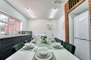 Casa | 4 quartos, internet de alta velocidade