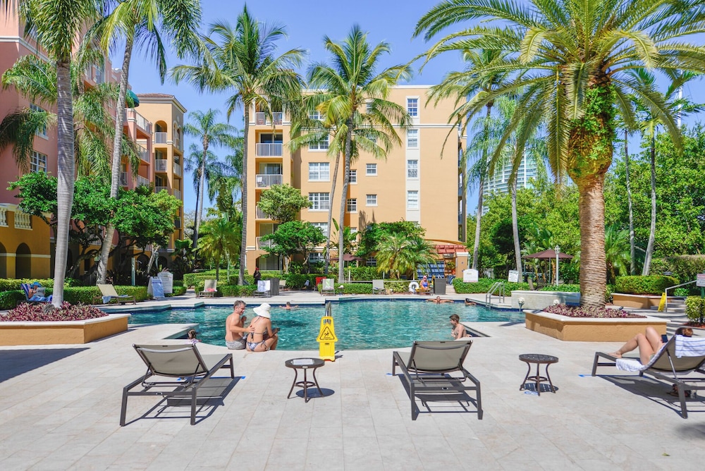 Lux Condo At Yacht Club 10min From Beach - Aventura