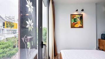 Estúdio Empresarial, 1 cama de casal, Vista para a cidade | Vista para a rua