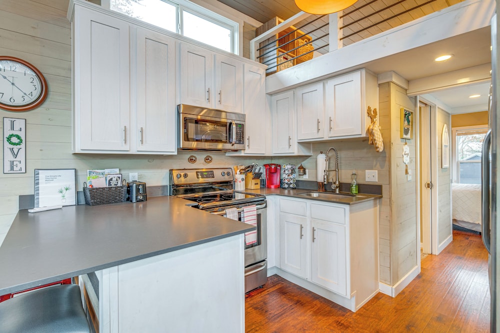 Tiny Home In Flat Rock: Easy Access To I-26! - Hendersonville, NC