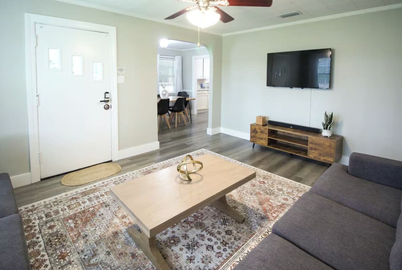 Charming, Quiet 3bd/1ba House In Petal - Hattiesburg, MS