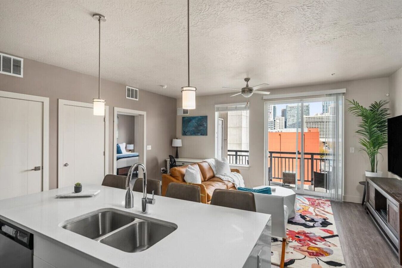 Stunning 1bd Pool/htub/gym Near Convention Centre - Salt Lake City, UT