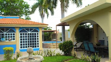 Quarto, 1 quarto, fumadores, pátio | Refeições ao ar livre