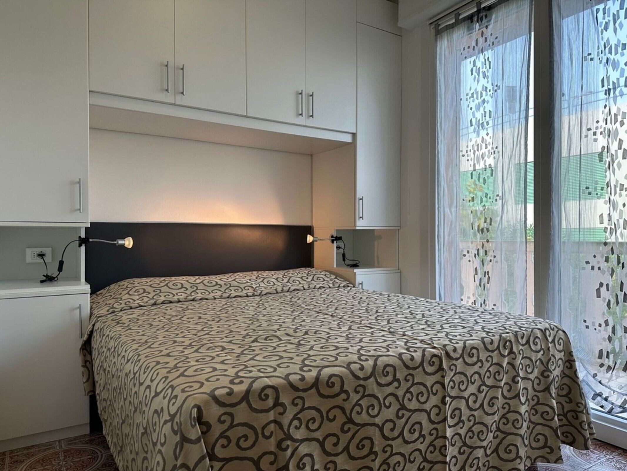 Luminous Flat On The Shores Of Lignano - Lignano Sabbiadoro