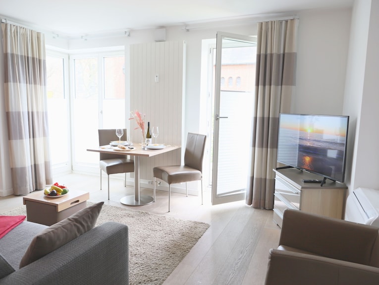 Modern 2-room Vacation Apartment With Air Conditioning And Parking Space In A Central Location. - Sylt