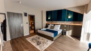 Quarto Duplo Deluxe, Vista para a cidade | 1 quarto, Wi-fi grátis