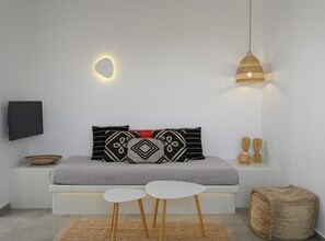 Suíte luxo, 1 cama de casal e sofá-cama, vista para o mar | 1 quarto, Wi-Fi de cortesia