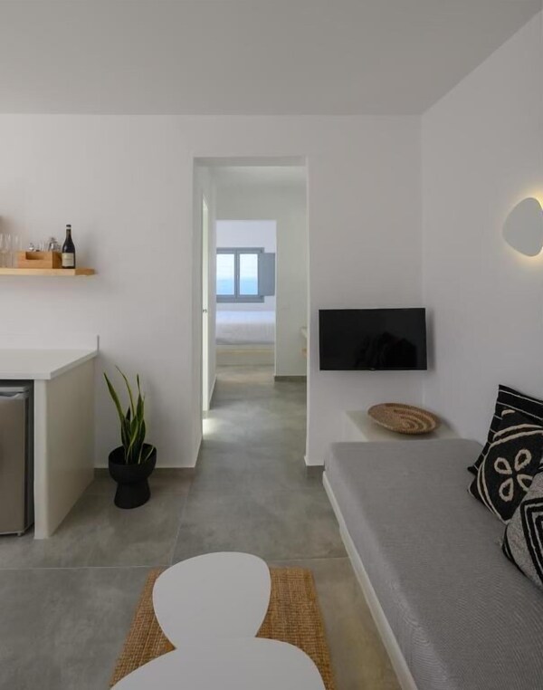 Thoè Oia Suites - Oia