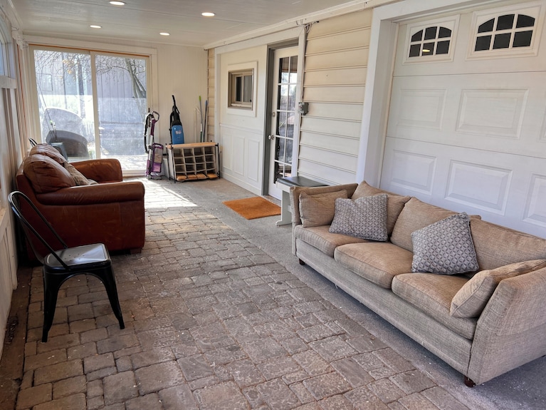 Charming Cottage In Purcellville On 12 Gorgeous Acres With 2 Acre Stocked Pond - Purcellville, VA