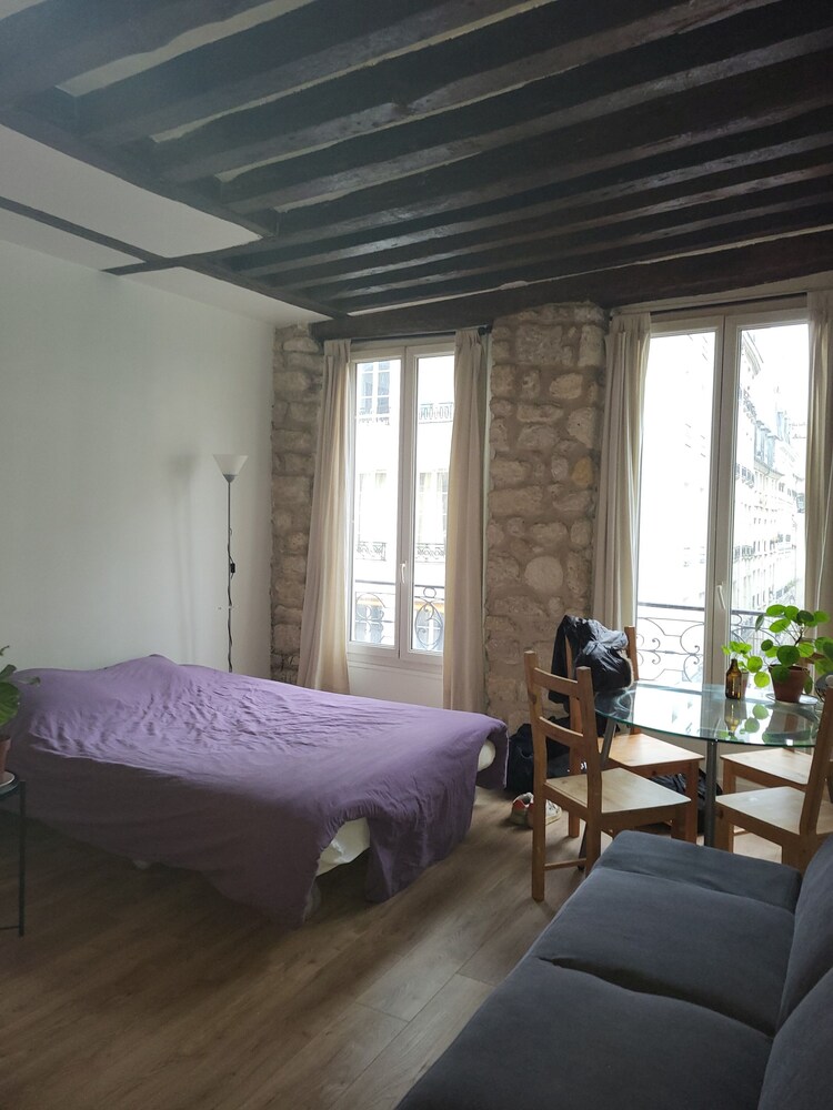 Charming studio in the heart of Paris - Paris | Stayz