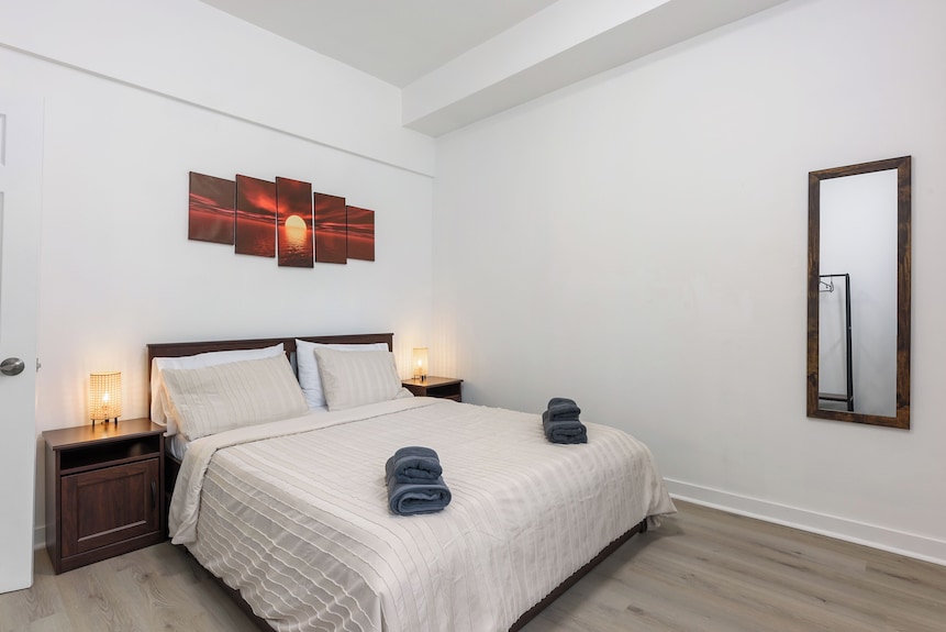 Amazing Condo In The Heard Of The City - Quebec