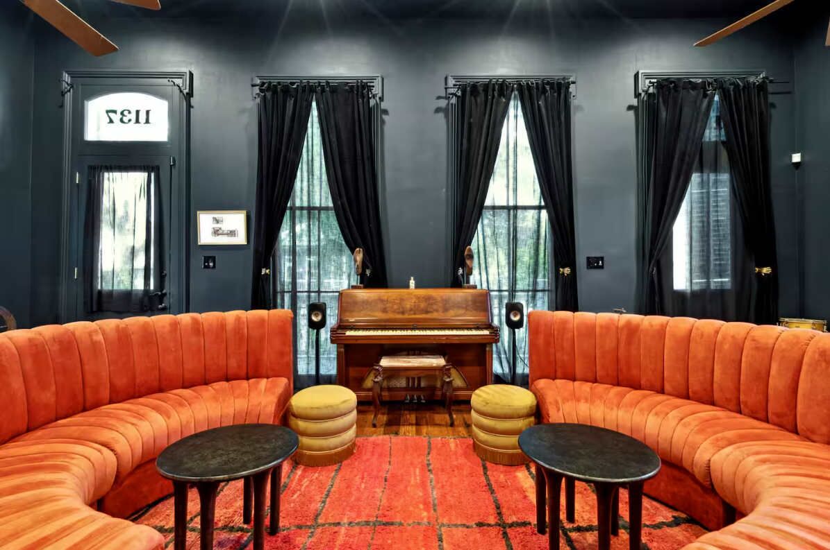 Iconic Mansion W/private Pool & Spa, Walk Downtown - New Orleans, LA