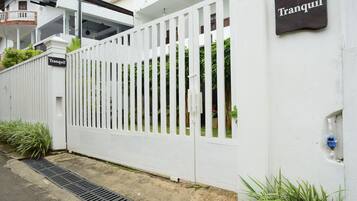 Fachada da propriedade
