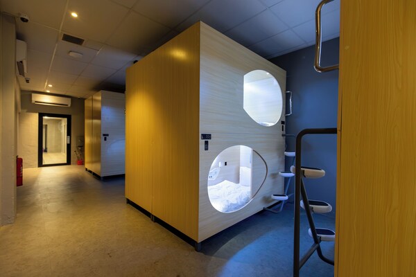 Resthub - Jelutong