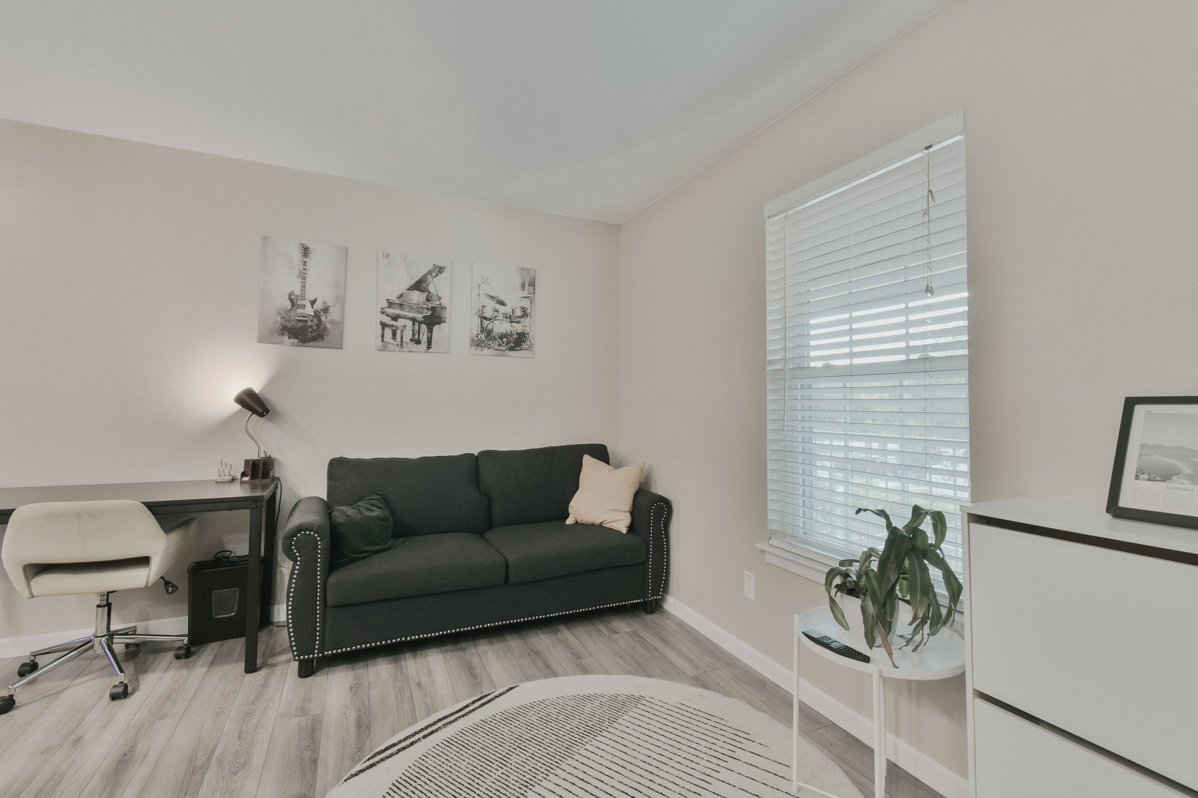 Cozy Central Austin Getaway, Pool, Wi-fi, Free Parking, Near Downtown, So Co. - Travis Heights - Austin