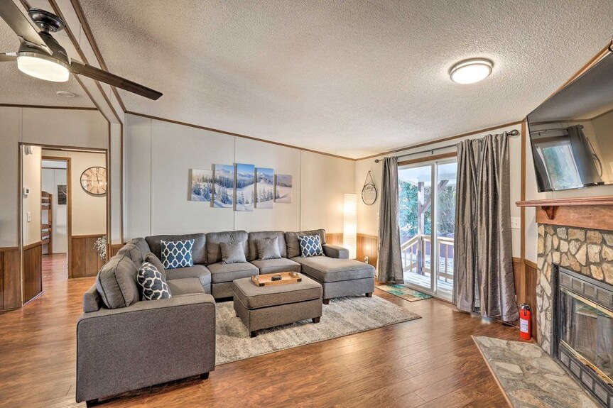 Charming 3-bedroom Bungalow With Hot Tub And A Game Room Near Boone - 분