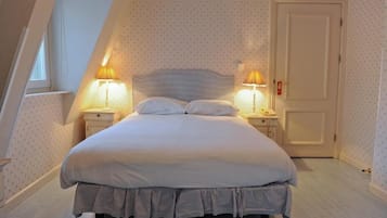 Quarto casal | Wi-Fi de cortesia, roupa de cama