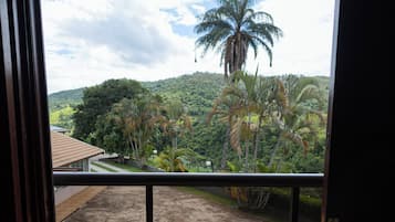Quarto Duplo de Luxo, lanai (alpendre havaiano), vista para a montanha | Vista para a montanha