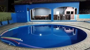 Piscina exterior