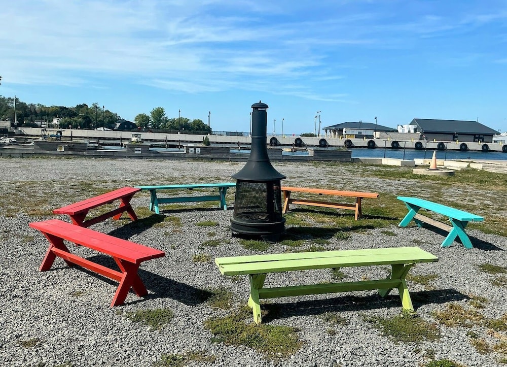 Hotel Wolfe Island - Kingston