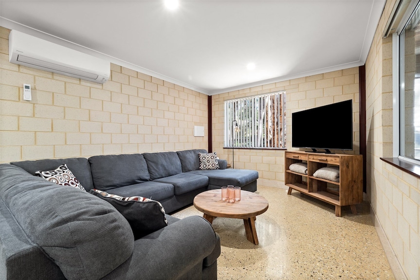 River Tree Chalet |Home By The River - Margaret River