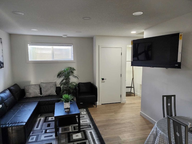 Cozy Super Luxury Legal Suite.20 Minutes To The Airport. - Edmonton