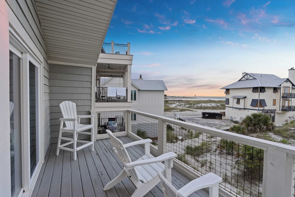 Stoked By Avantstay Gulf View, Steps To The Beach - Seaside, FL