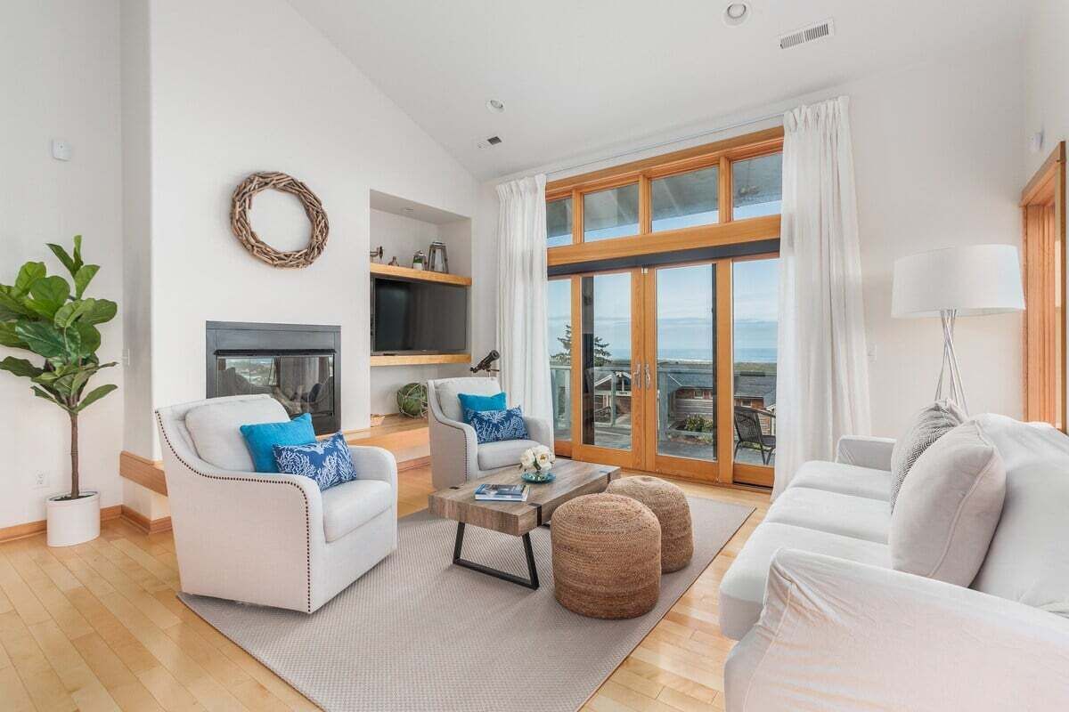 Capeside Lookout | Huge Views, Pool Access, Dog Ok - Pacific City, OR