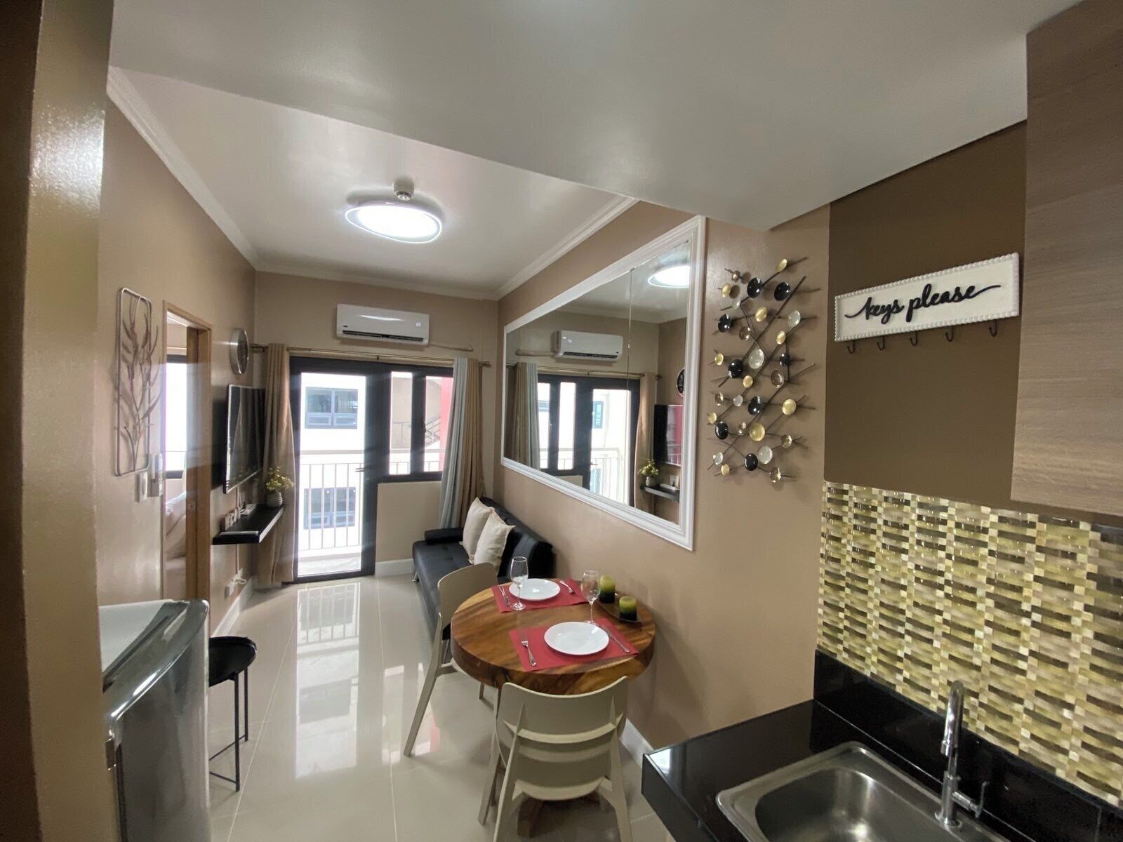 2 Br Fully Furnished Condo Parañaque With Pool And Parking - Bloom 1133 - Parañaque