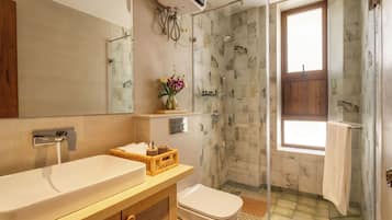 Quarto superluxo, vista para a piscina | Banheiro