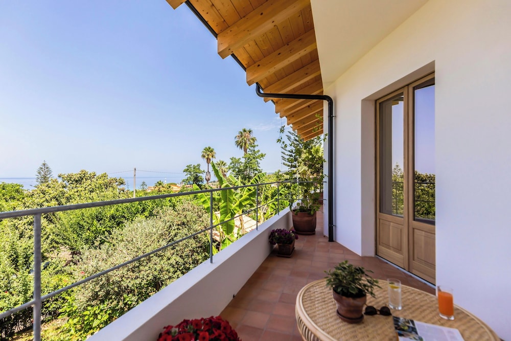 Hibiscusuno Tropea Residence - Tropea