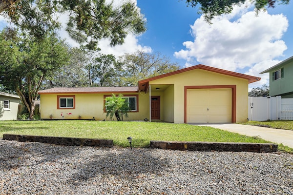 Pool & Patio Paradise! Largo Escape 4 Mi To Beach - Clearwater, FL