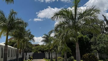 Fachada da propriedade