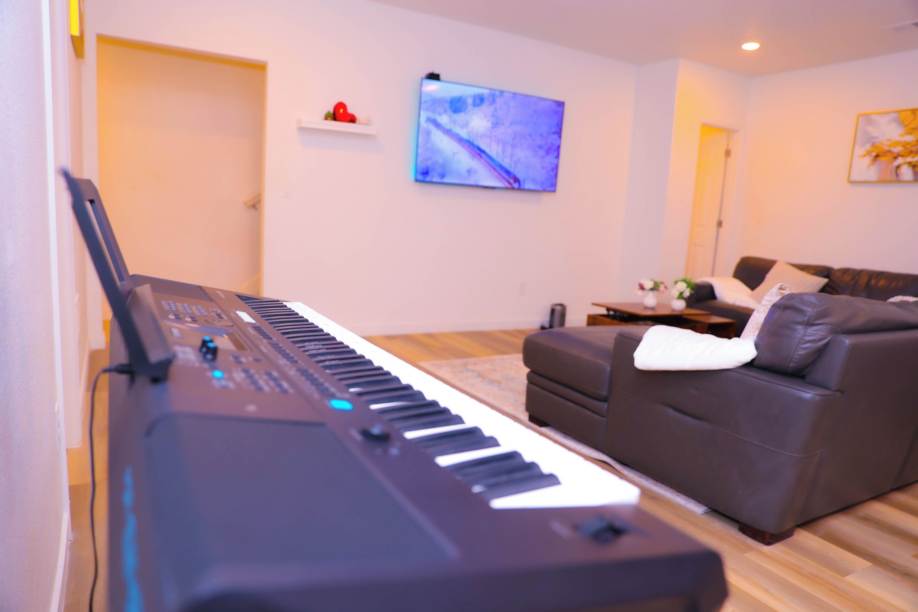 Cozy 3-bedroom Home, 3 Min To Auroras Gaylord, 10 Min To Denver Airport! - Aurora, CO