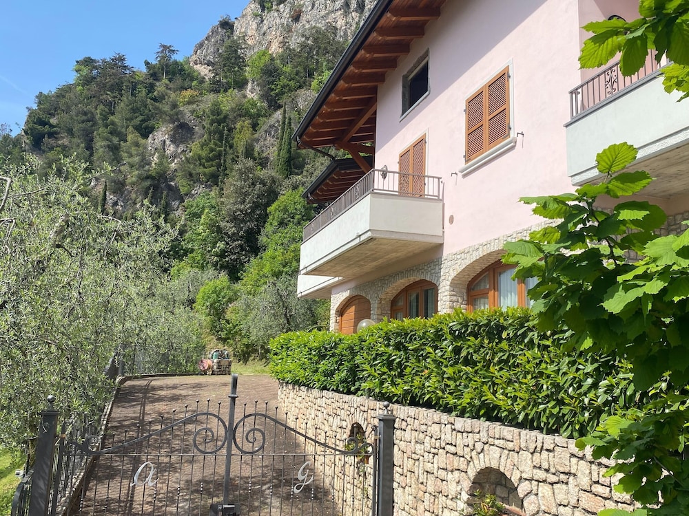 Apartments Villa Gianna In Limone Sul Garda-formerly Tui Ferienhaus - Limone Sul Garda
