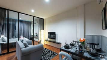 Suite Familiar | Cortinas/cortinados opacos, ferro/tábua de engomar, Wi-fi grátis