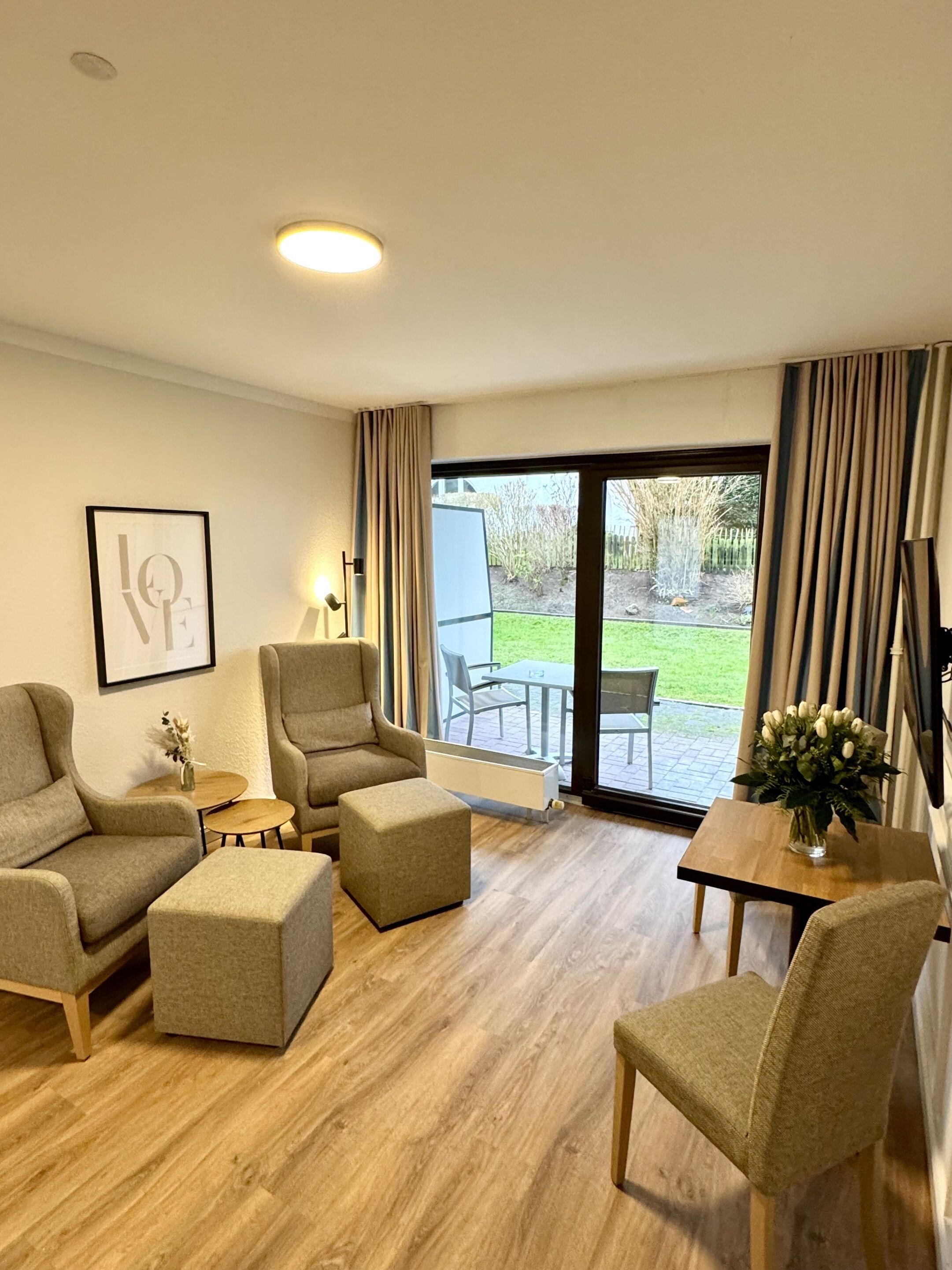 Apartamento-confortable-baño Privado Con Ducha-vista Al Jardín - Eutin