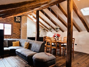 Quarto luxo, vista para a cidade | Wi-Fi de cortesia