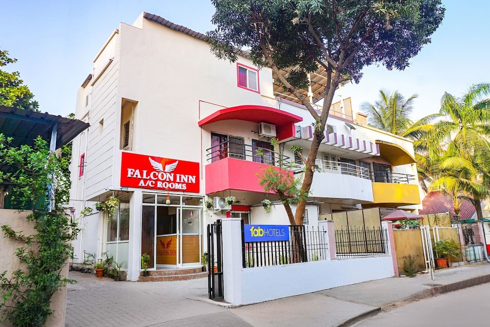 Fabhotel Falcon Inn - Pune